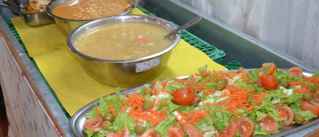 servicio-comida-casa-rural - Los Castaños